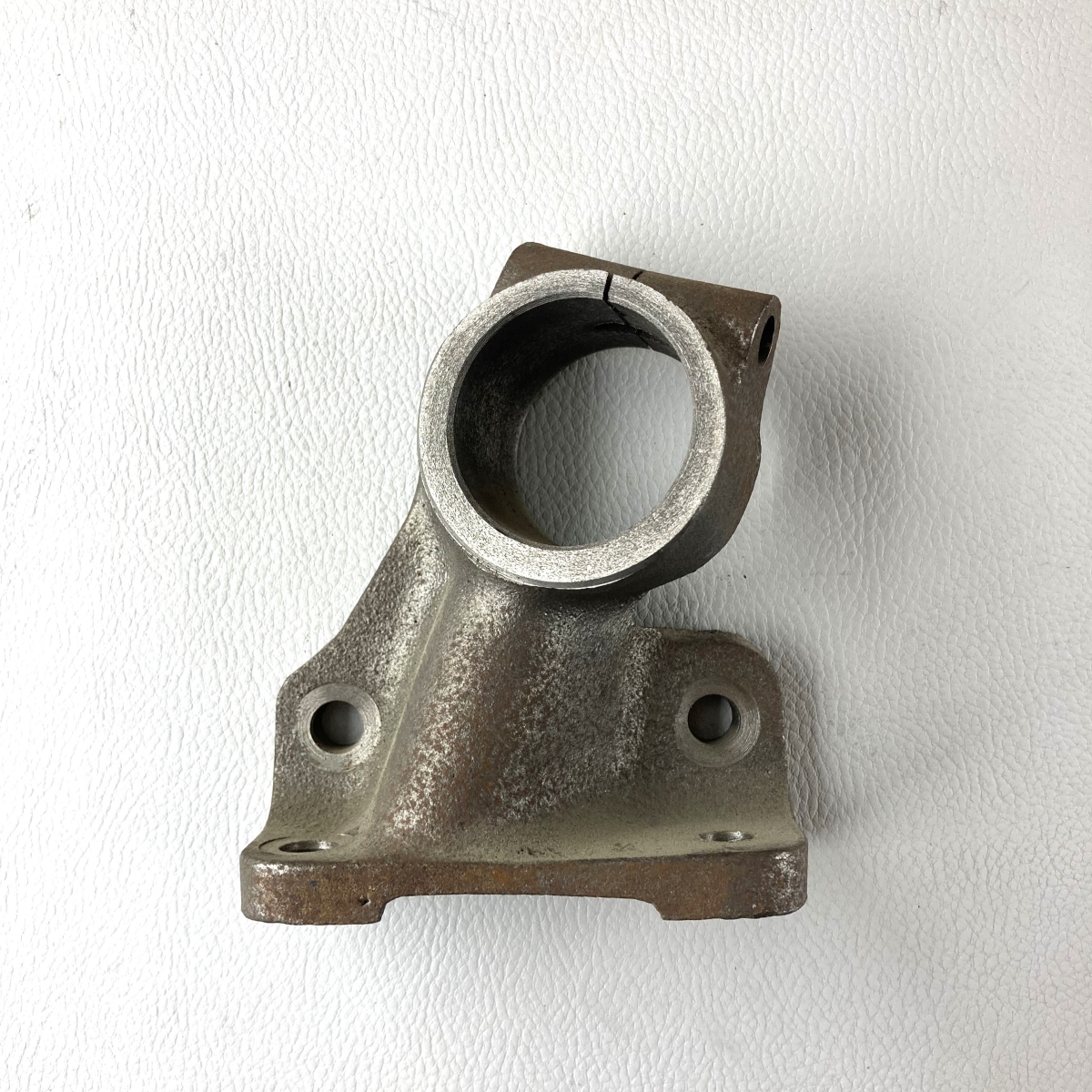 Steering box to chassis clamp for all cars (cast iron) right hand drive ...