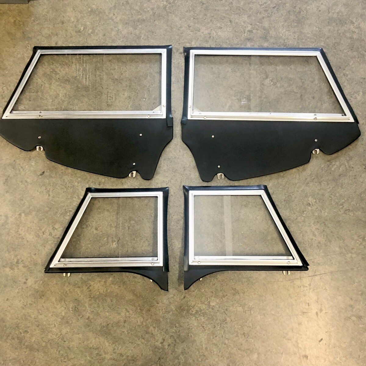 Sidescreens 4 seater to 6/1997 :: Mog Parts, Morgan Car Parts & Morgan ...