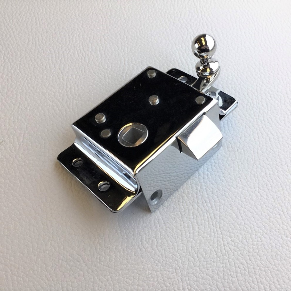 Chrome inner door lock pre 1972 (right hand) :: Mog Parts, Morgan Car ...